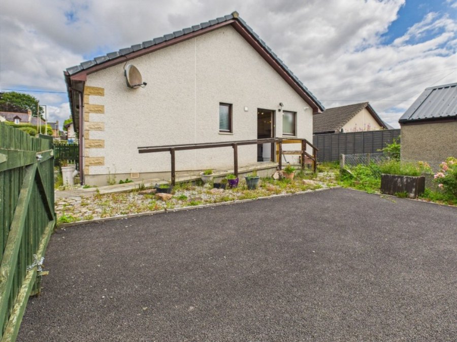 2 Wright's Lane, Alness, Ross & Cromarty, IV17 0TF | HSPC